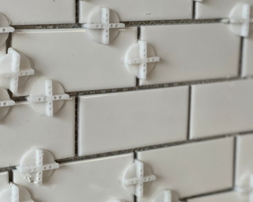 How to Tile a Splashback - Tips for DIY Beginner - homestylematters.com